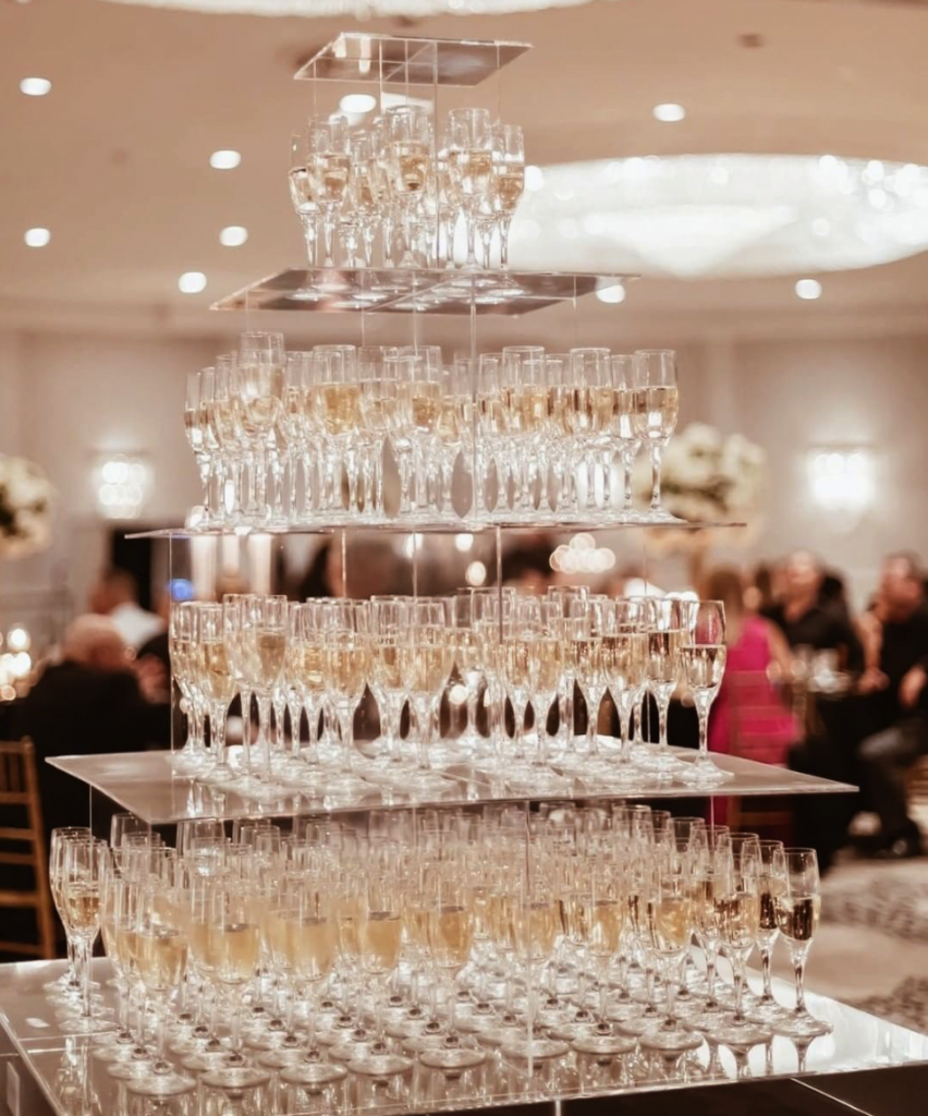 Trend Spotted! Champagne Towers – Texas Weddings
